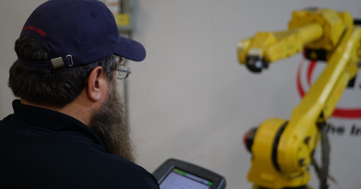 How Preventative Maintenance Reduces Robot Downtime | Robots.com