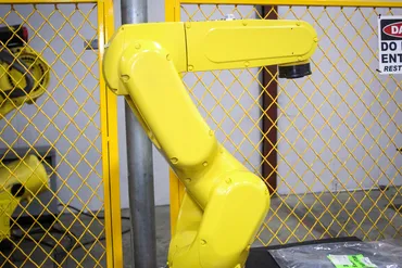 Choosing Robot Power Sources | Robots.com