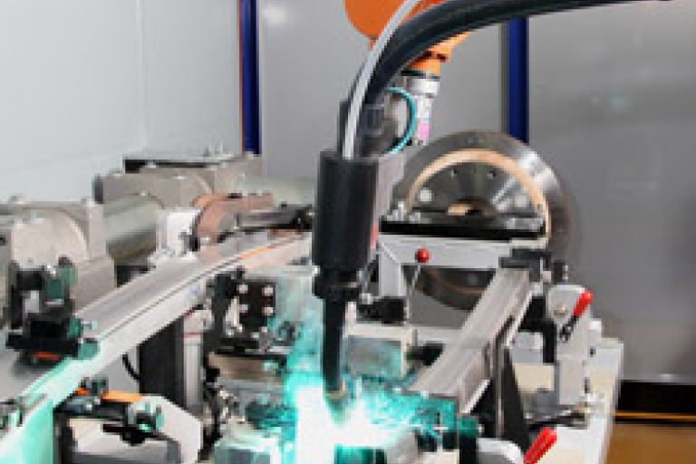 Submerged Arc Welding Robots | Robots.com | Robots.com