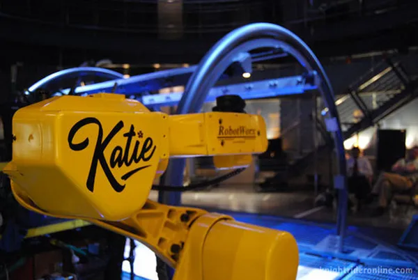 A Closer Look at the NBC 'Knight Rider' Robots | Robots.com