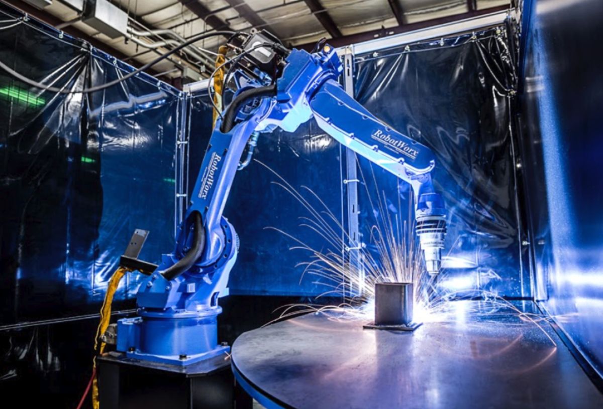 Mig & Spot Welding Robots Applications | Robots.com