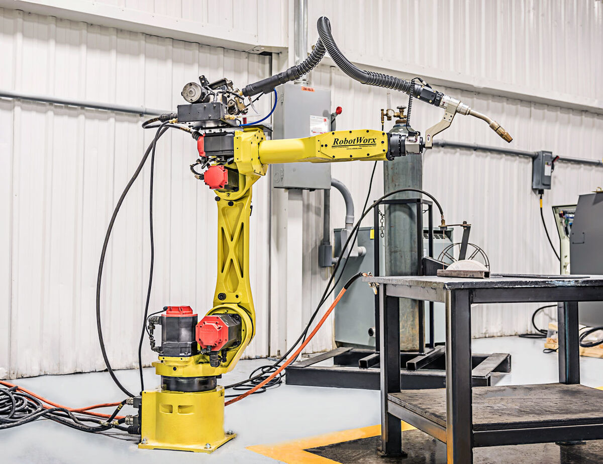 Fanuc ARC Mate 100iB Robot | Robots.com
