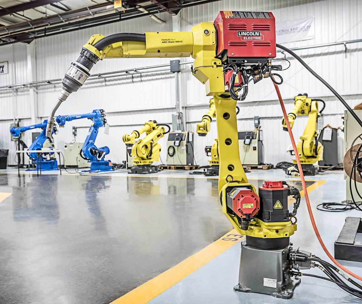 Fanuc ARC Mate 100iC Robot | Robots.com
