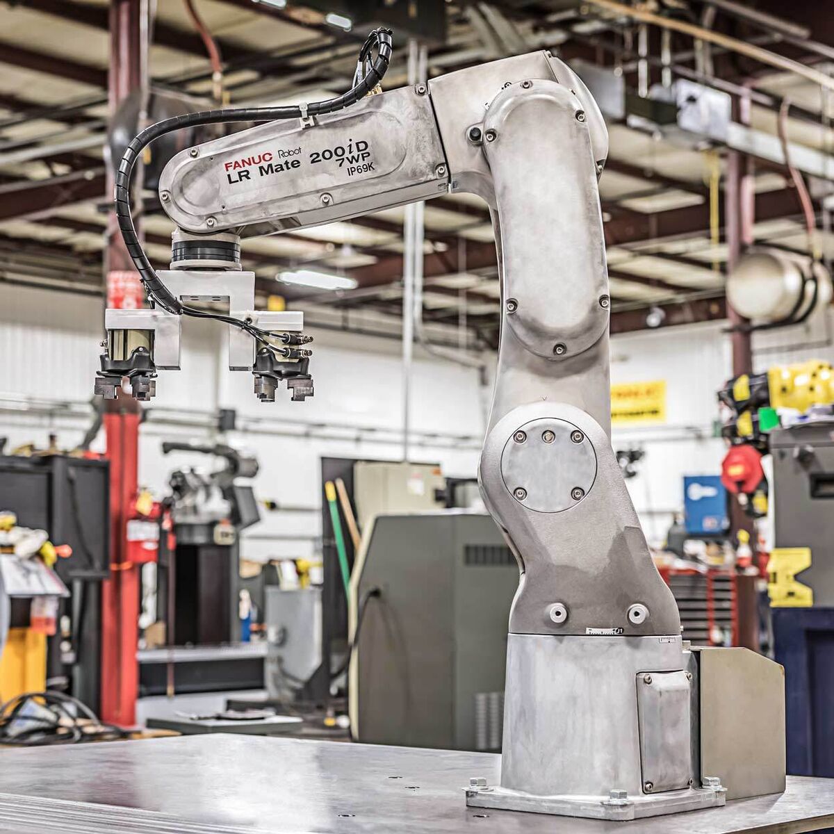 Fanuc LR Mate 200iD/7WP Robot | Robots.com