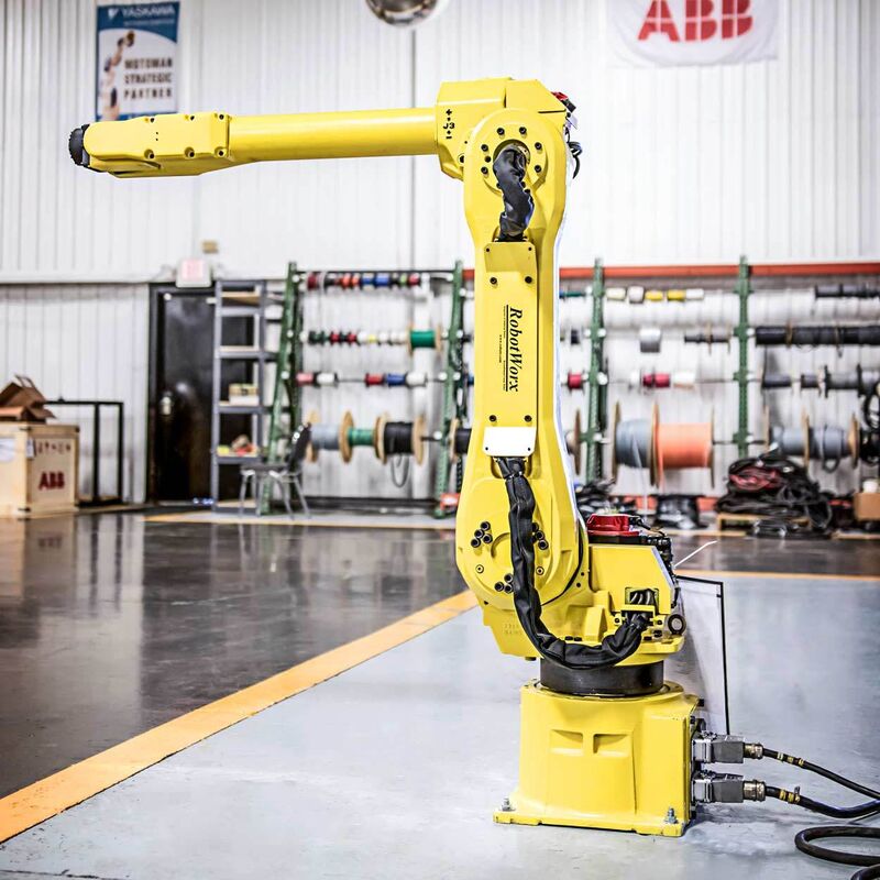 Fanuc M-16iB/10L Robot | Robots.com