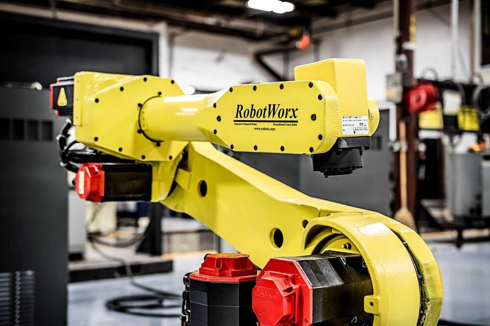 Fanuc M-16iB/20 Robot | Robots.com