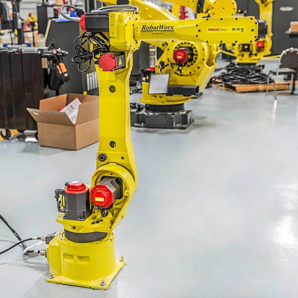 Fanuc M-16iB/20 Robot Robot | Robots.com