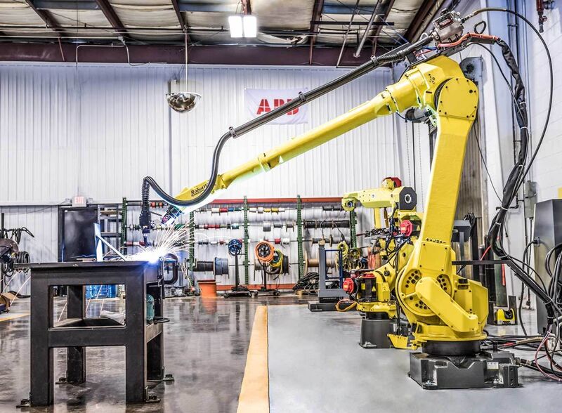 Fanuc M-710iC/20L Robot | Robots.com