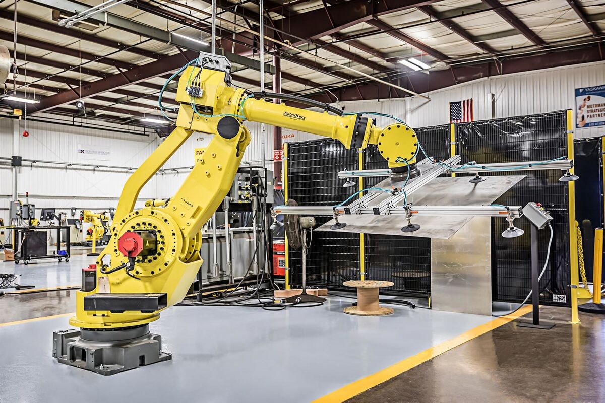 Fanuc M-900iA/350 Robot | Robots.com
