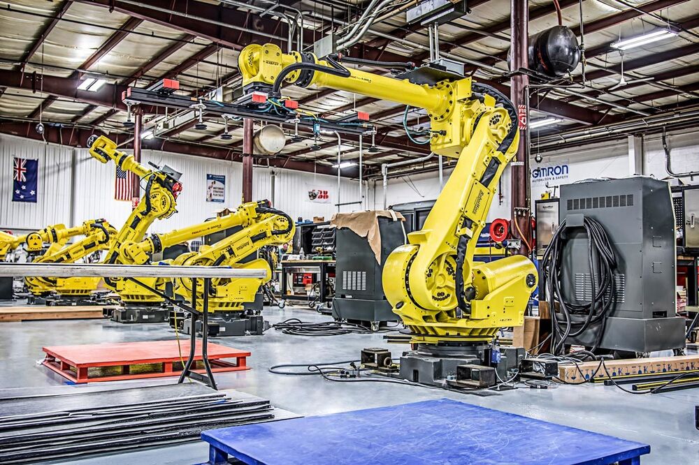 Fanuc R-2000iA/125L Robot | Robots.com