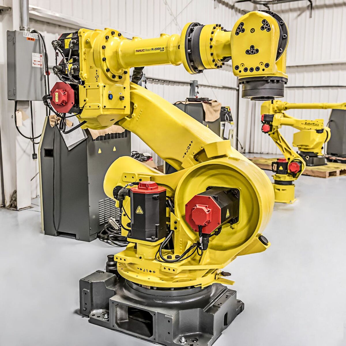 Fanuc R-2000iA/200F Robot | Robots.com