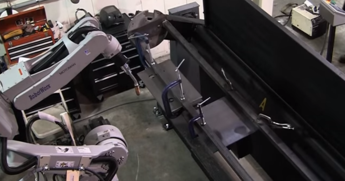 Lean Manufacturing with the Motoman ArcWorld V6000… | Robots.com